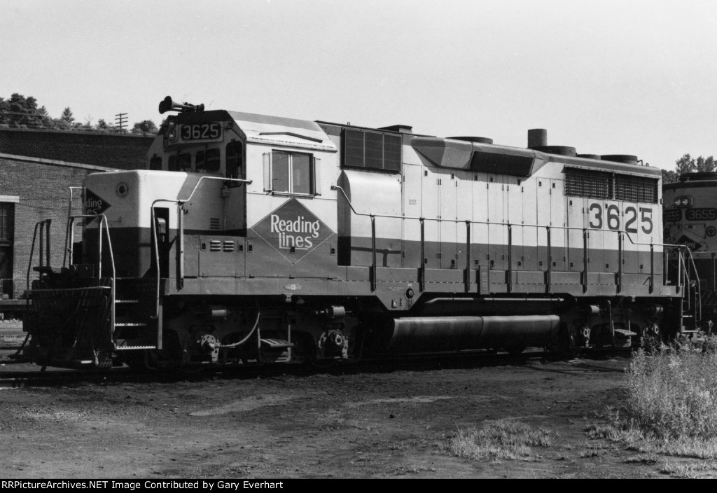 RDG GP35 #3625 - Reading Co
